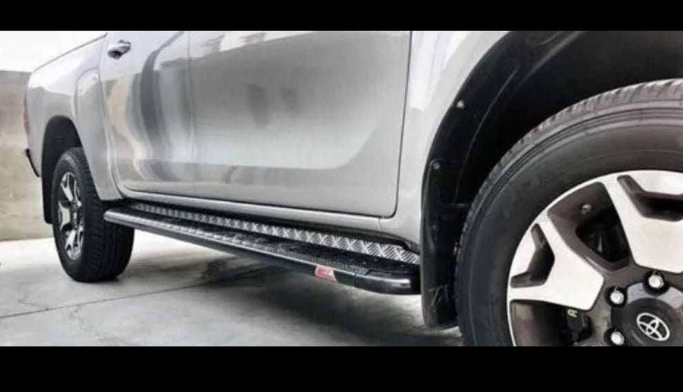 Toyota Hilux GD6 2016+ Side Steps Double Cab/Extended Cab – The Bakkie Shop